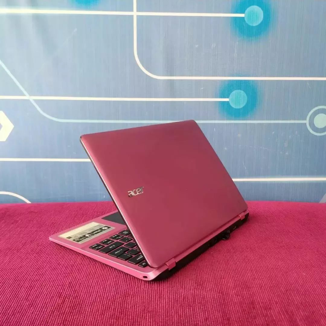 Netbook Acer Aspire ES11 - 131 series - CSP Computer